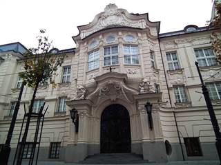 Reduta v Bratislave - vypadni.sk